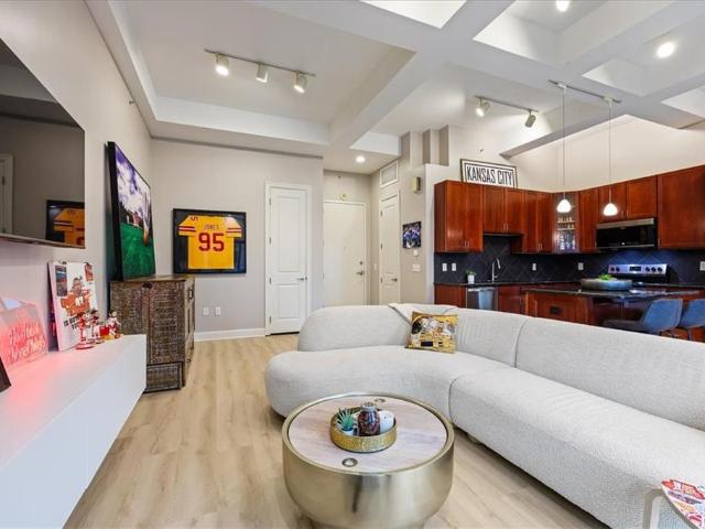 1101 Walnut Street # 508