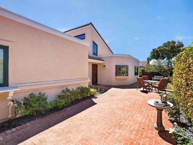 1101 Windward Way