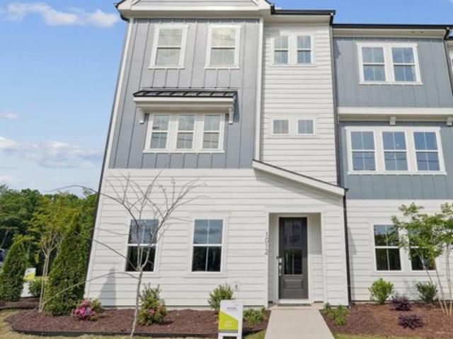 1101 Zelkova Ln, Chapel Hill, NC 27517