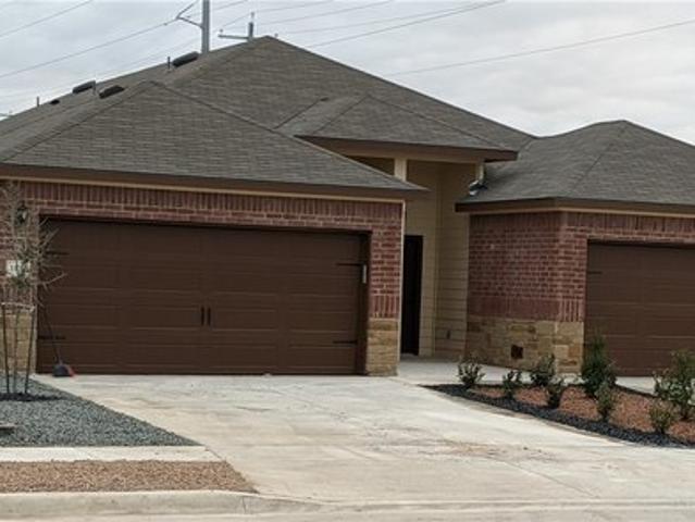 1101 1 Stanley Way, Seguin, TX 78155