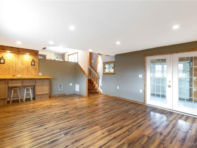 11020 Transit Road