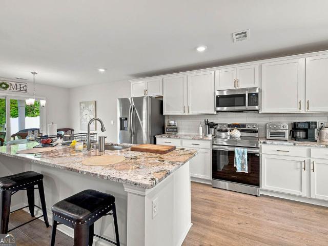 11020 Woodland Trail