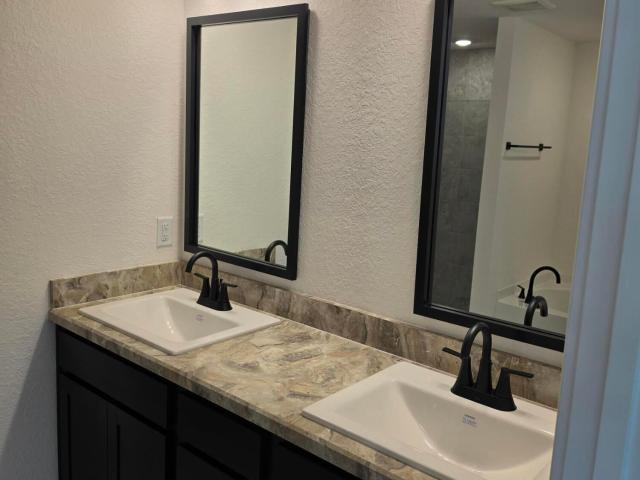 11025 Maybird Ave, Weeki Wachee, FL 34613 | MLS #2258
