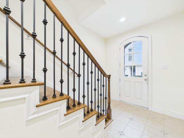 11025 Sherwood Grove