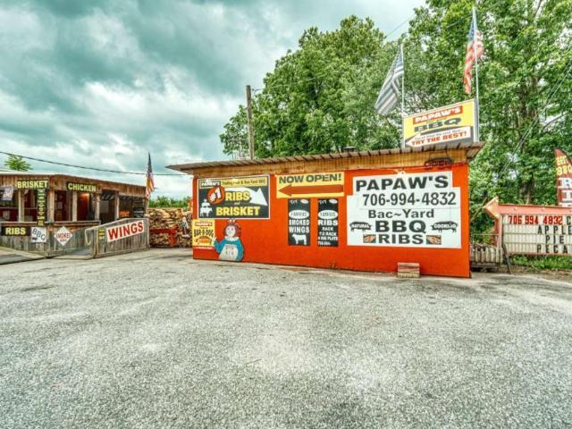 11026 Hwy 325 Papaw'S Bbq