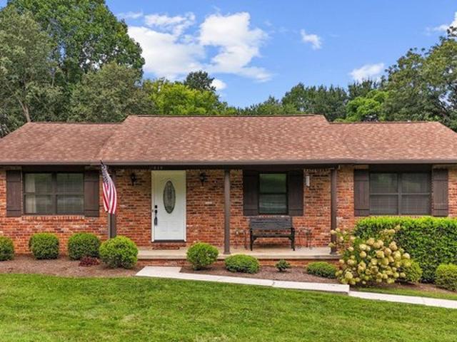 11029 Hughlan Dr, Knoxville, TN 37934
