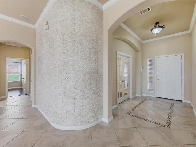 11029 Owl Creek Dr, Fort Worth, TX 76179 | MLS #21299