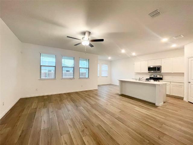 1102 Mahogany Lane