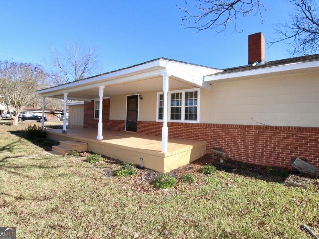 1102 N 3rd St, Cordele, GA 31015 | MLS #10660 | Compass