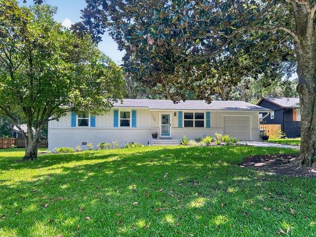 1102 N 15th St, Fernandina Beach, FL 32034