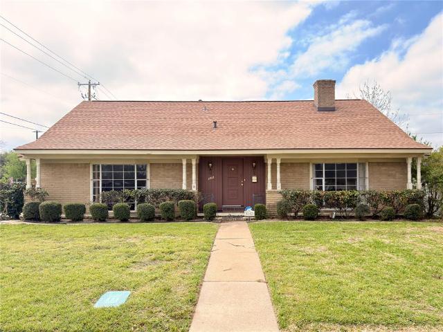 1102 N Edwards Ct, Irving, TX 75062 | MLS #21217 | Compass