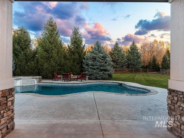1102 N Lionbridge Ave, Eagle, ID 83616 | MLS #98986