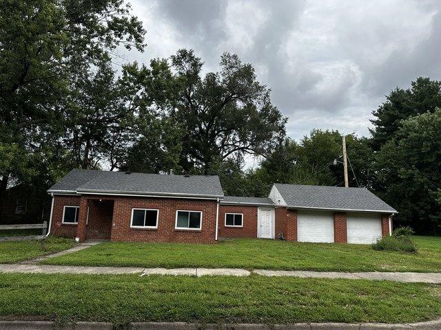 1102 N McKinley Ave, Champaign, IL 61821