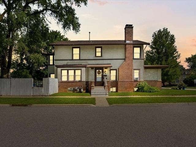 1102 North Ave, Waukegan, IL 60085