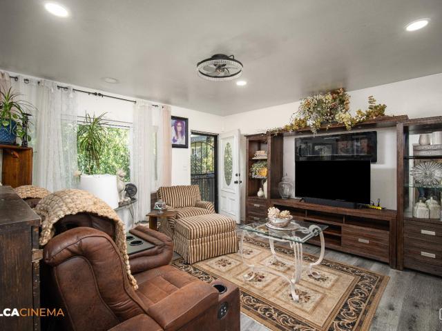1102 Oleander Avenue