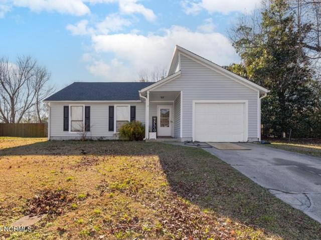 1102 Audrey Ct, Jacksonville, NC 28540