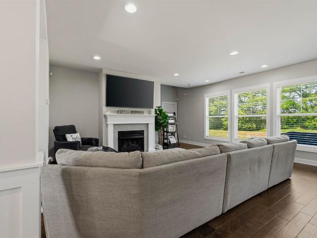 1102 Aristides Drive