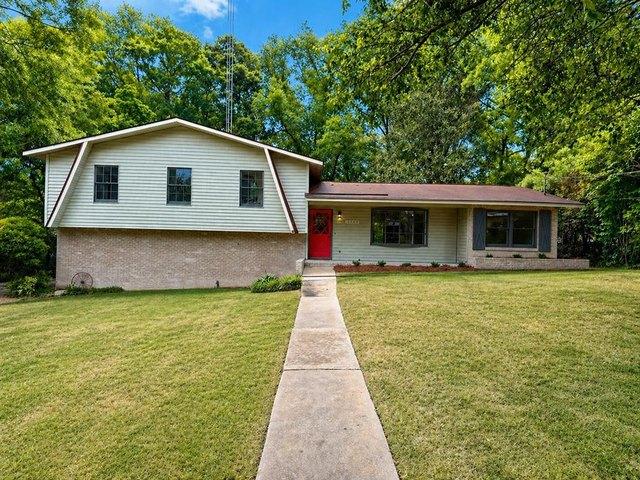 1102 Buena Vista Dr, Dothan, AL 36303