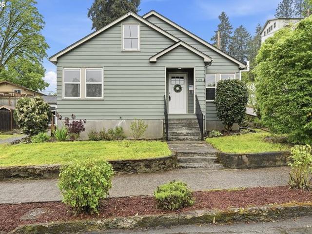 1102 Center St, Oregon City, OR 97045