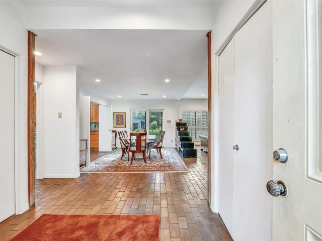 1102 Cowards Creek Drive