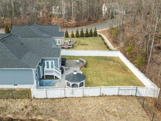 1102 Dameron Court
