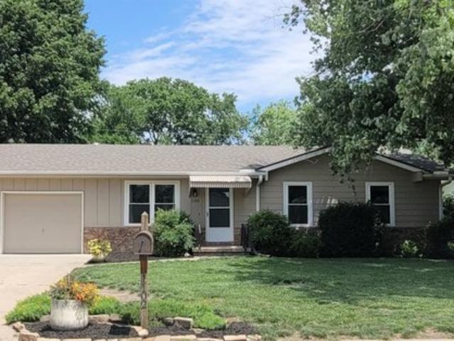 1102 E 5th St, Douglass, KS 67039