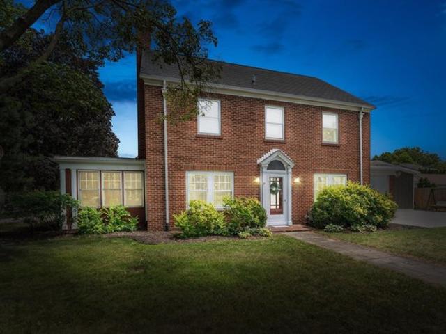 1102 E Wayne St, South Bend, IN 46615