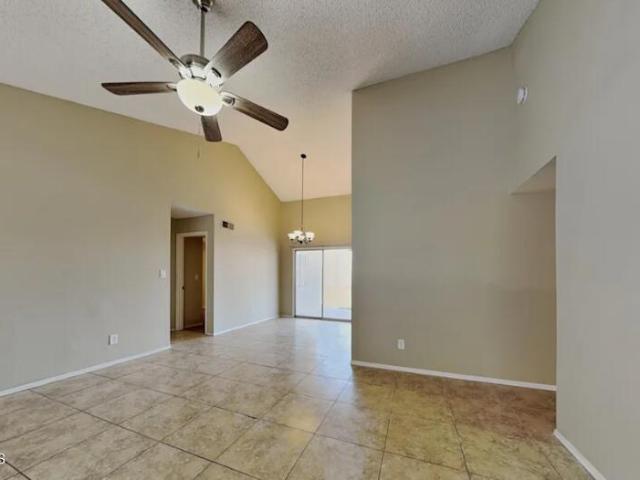 1102 e utopia road