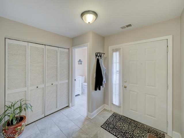 1102 Fox Hill Pl