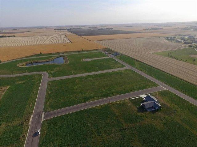 1102 Granite Trl, Marshall, MN 56258