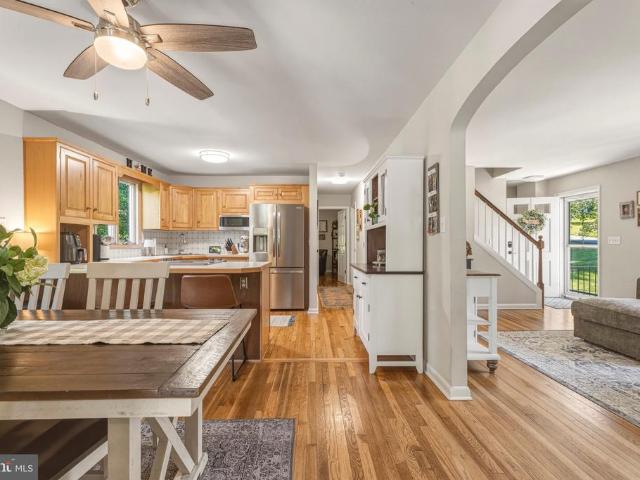 1102 Greenway Road