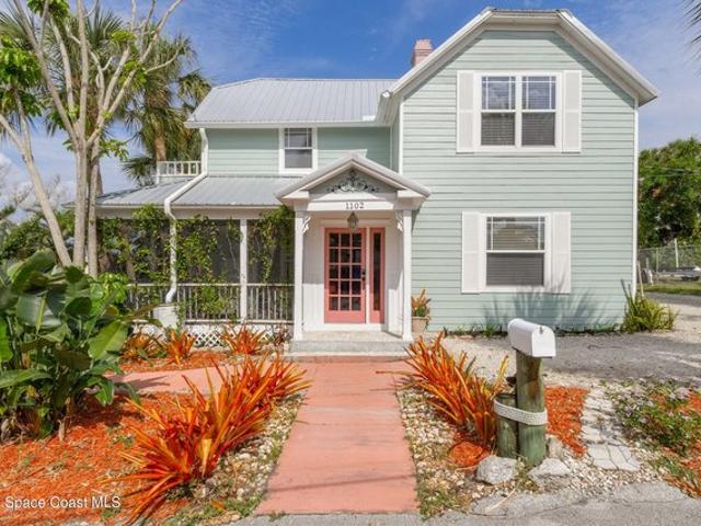 1102 Hyde Park Ln, Melbourne, FL 32935