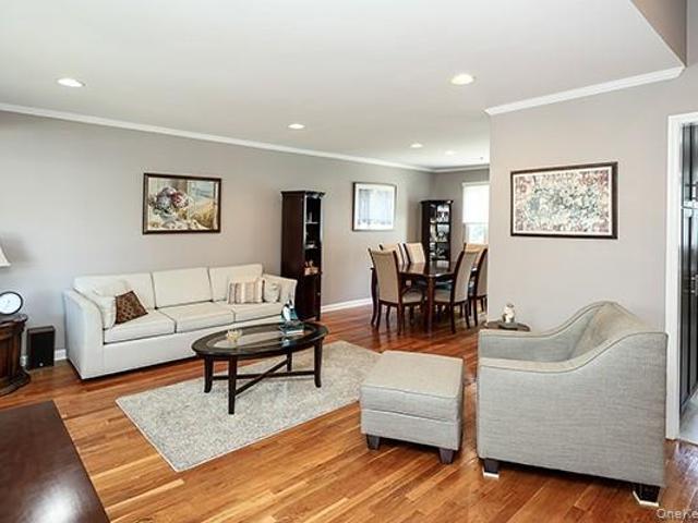 1102 Lawrence Road