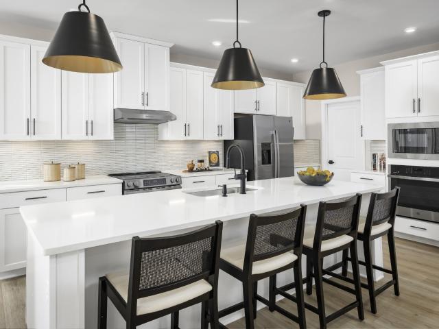 1102 Pinehurst Ct