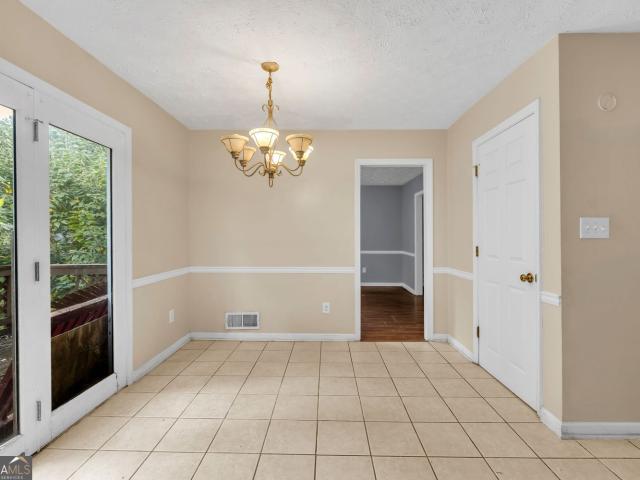 1102 Plantation Drive SE