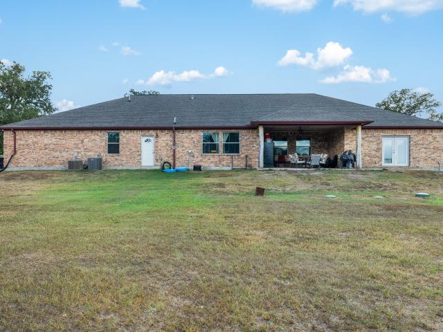 1102 Private Road 2332, Giddings, TX 78942 | MLS #7578