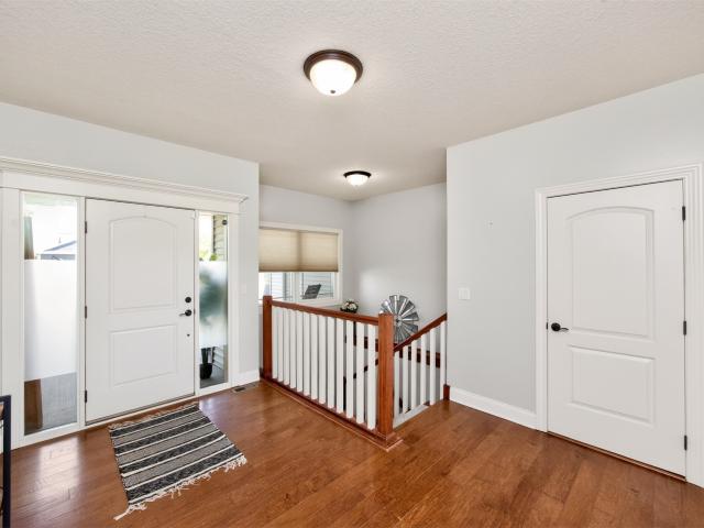 1102 Ridgetop Drive