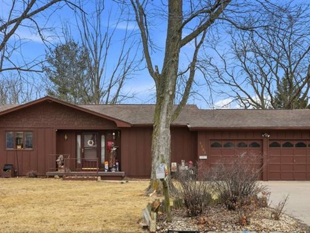 1102 S Linden Ln, Mount Pleasant, IA 52641