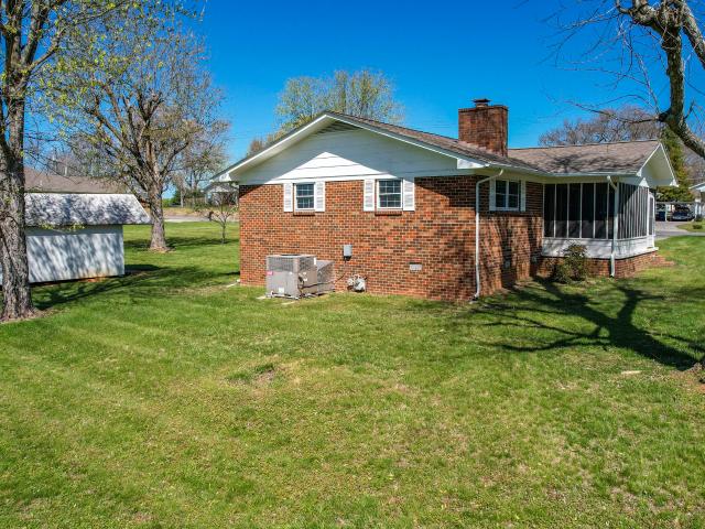 1102 S Tellico St S. St