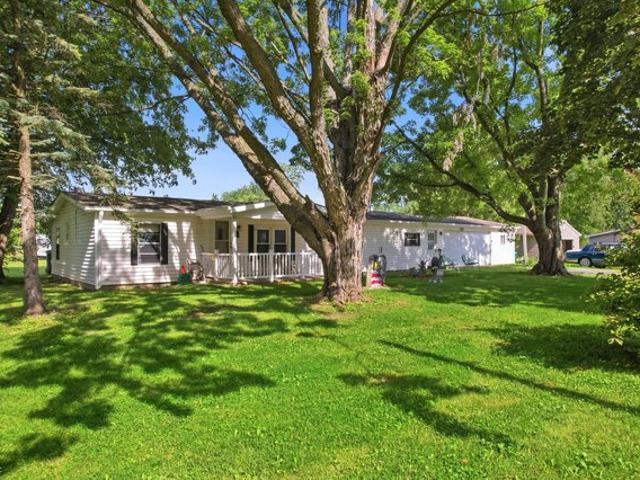 1102 Sam Ralston Rd, Lebanon, IN 46052