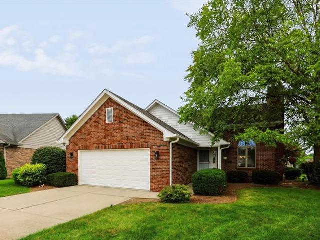 1102 Sarah Ct, Greenwood, IN 46142