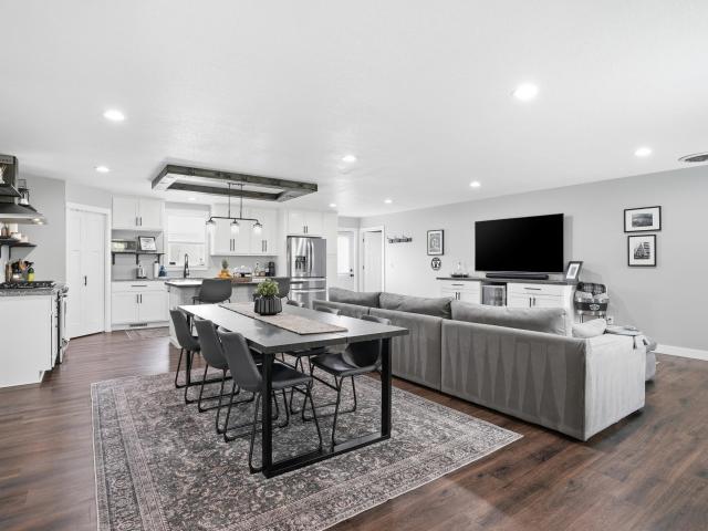 1102 Short Drive