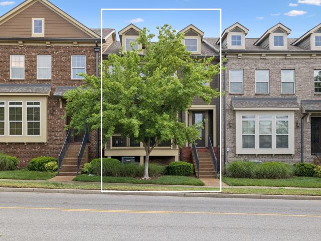 1102 Smokewood Way