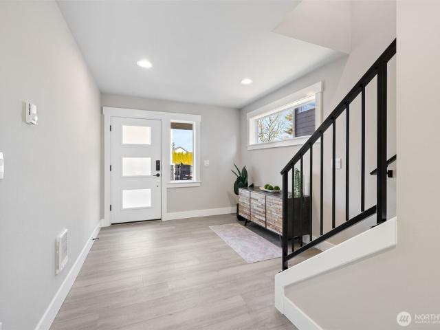 1102 th St SW, Lynnwood, WA 98037 | MLS #2517 | Compass