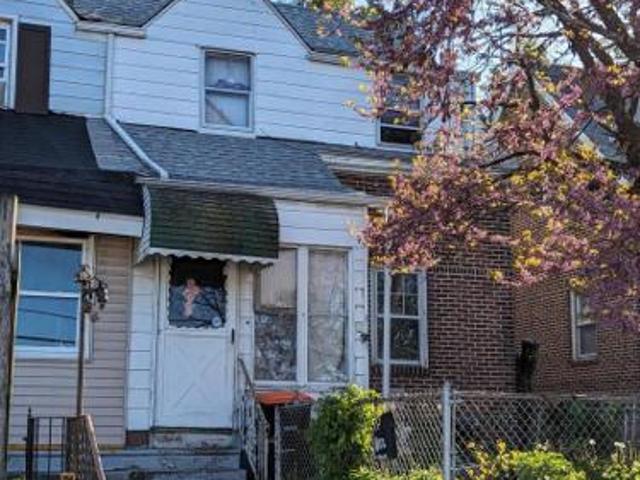 1102 Vauclain St, Chester, PA 19013