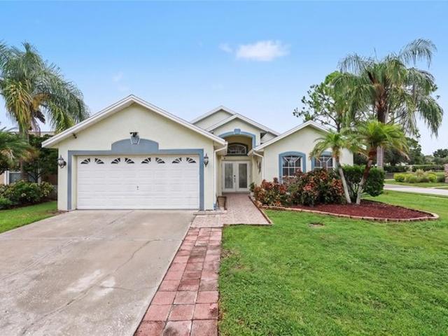 1102 Vinetree Dr, Brandon, FL 33510