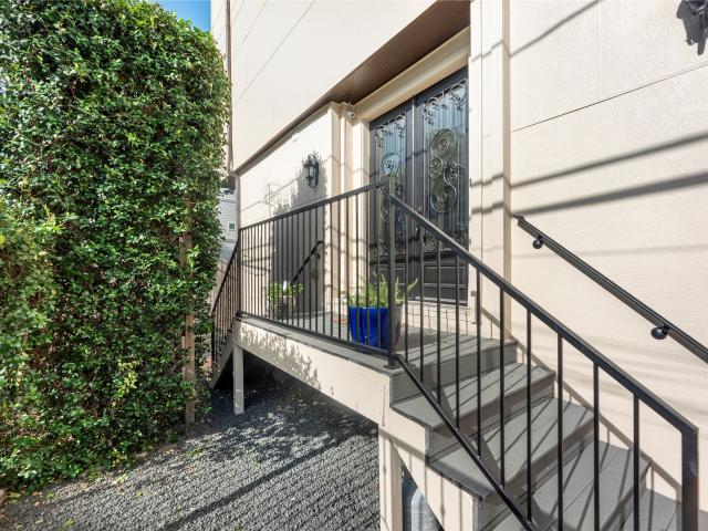 1102 W 15th 1/2 Street A