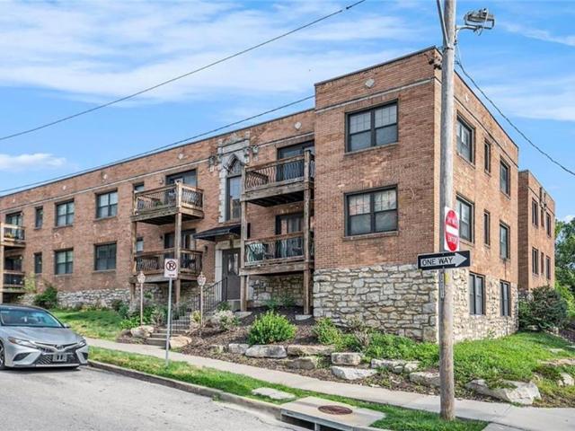 1102 W 46th St, Unit 3, Kansas City, MO 64112 | MLS #2583