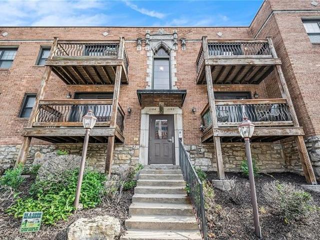 1102 W 46th St Apt 3, Kansas City, MO 64112