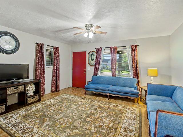 1102 W 9th Street